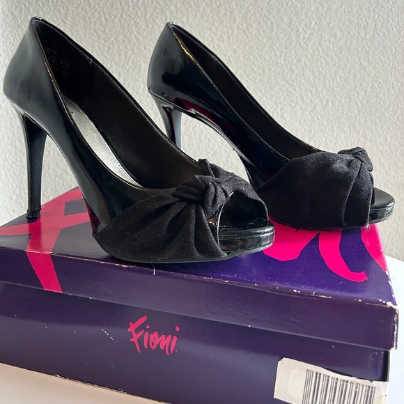 FIONI Clothing | Shoes | Fioni Black High Heels | Poshmark